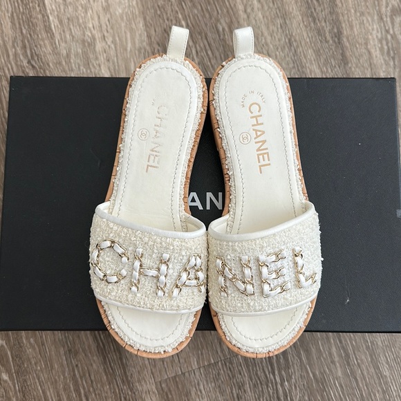 CHANEL | Shoes | Chanel 2c Chain Logo Ivory Tweed Boucle Slides Slipper ...